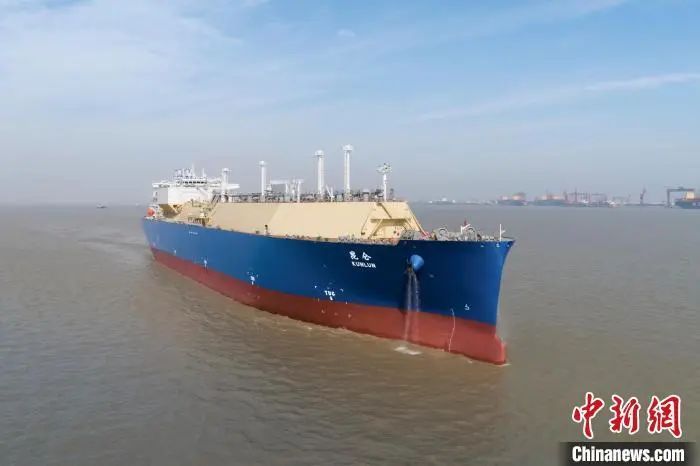 提前一个月！今年首艘大型LNG运输船命名交付