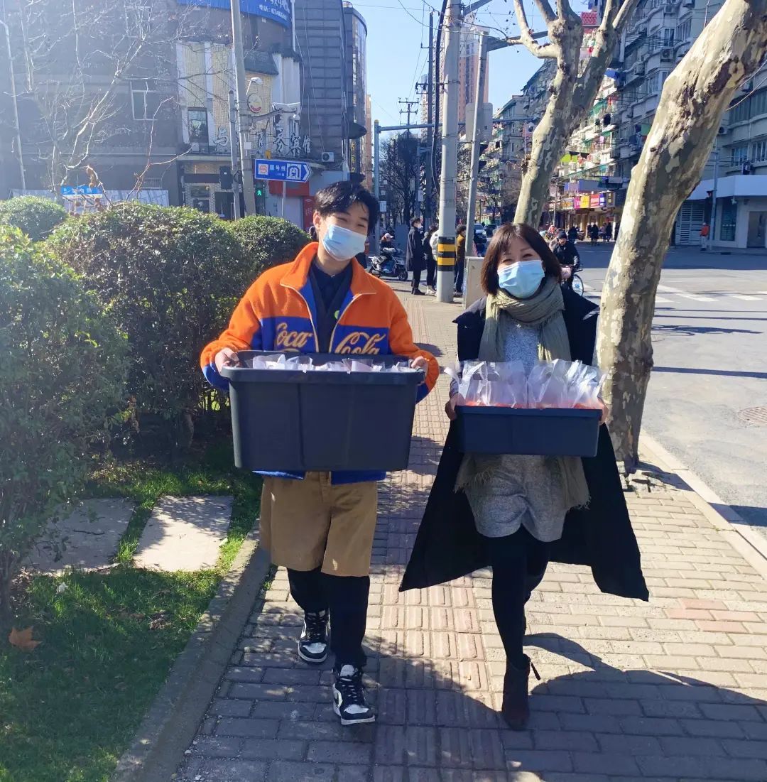 “海上最美家庭”章莉莉一家：这杯咖啡里，传递着爱与快乐