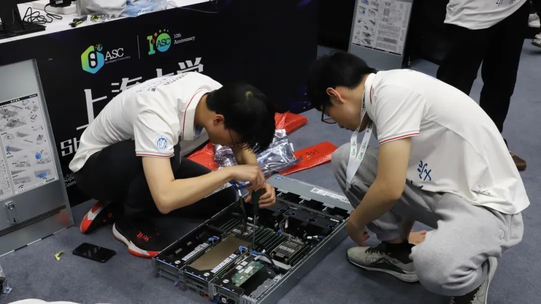 在上大，决战巅峰！ASC24超算大赛总决赛来了！