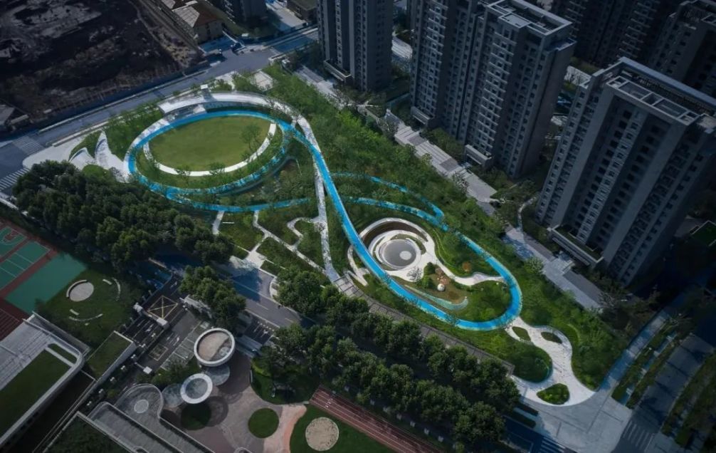 来浦东，看神奇的“莫比乌斯环”